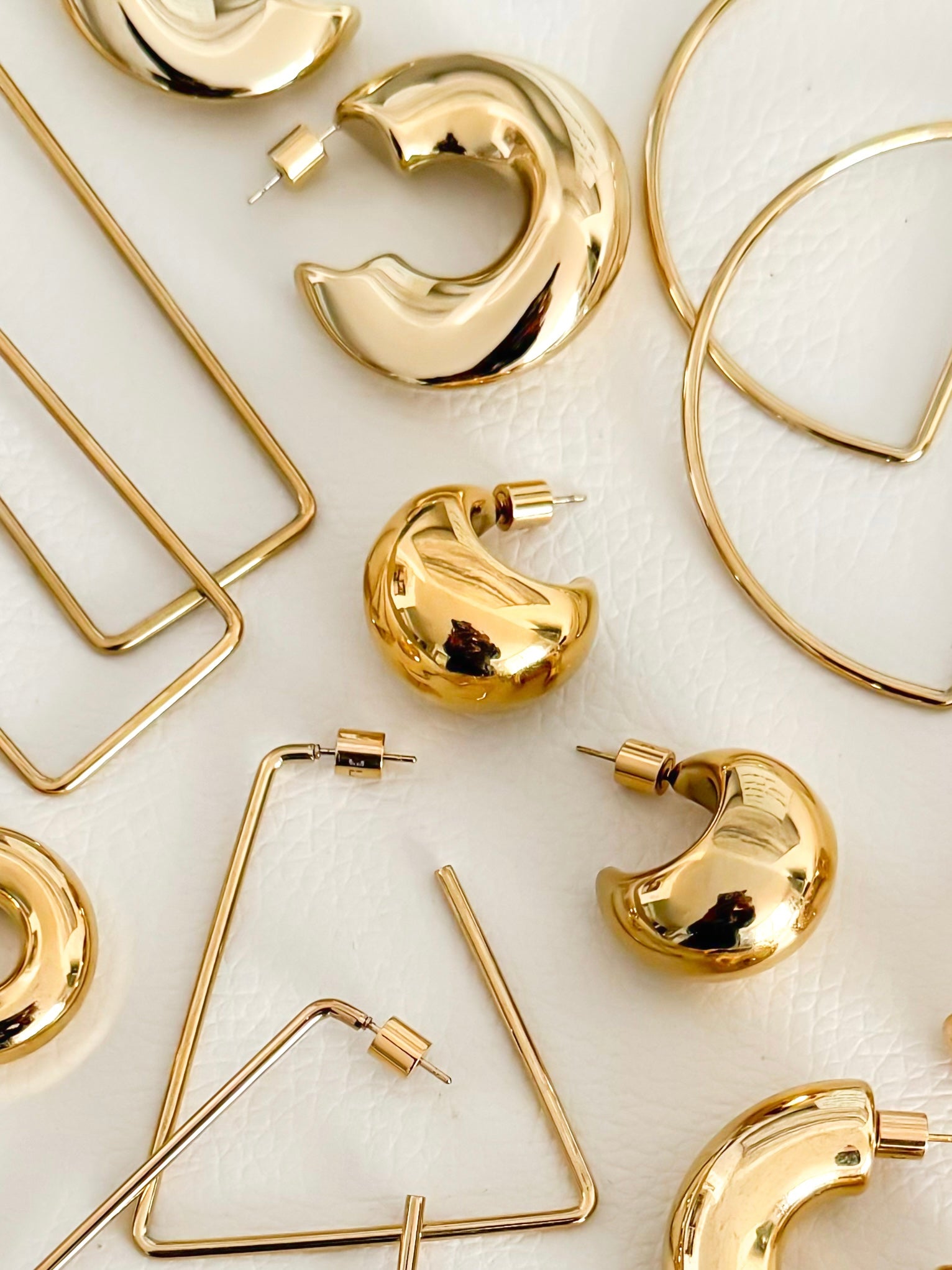 RHEA EARRINGS - GOLD